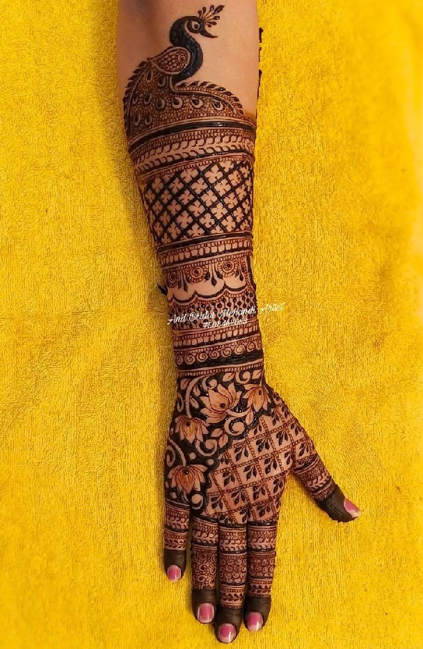 30+ Best Back Hand Mehndi Design Ideas For The Main-Eventer In You