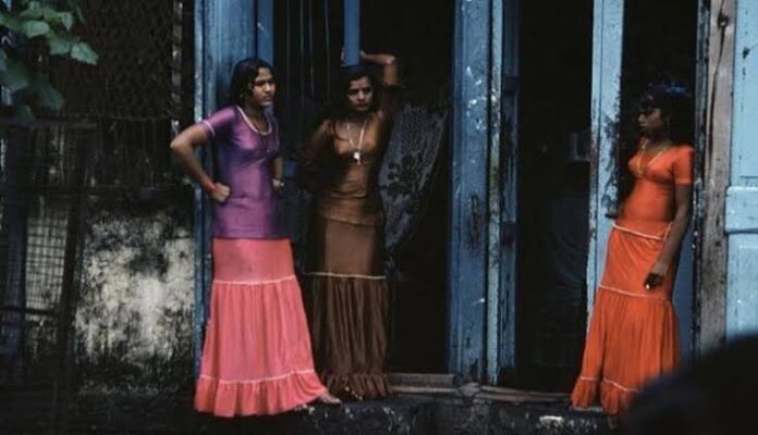 10 Biggest Red Light Areas In India | Famous Red Light Districts