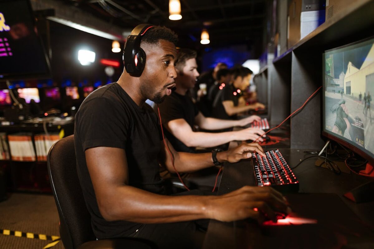 The Social Gaming Starter Pack: How To Play And Connect Online